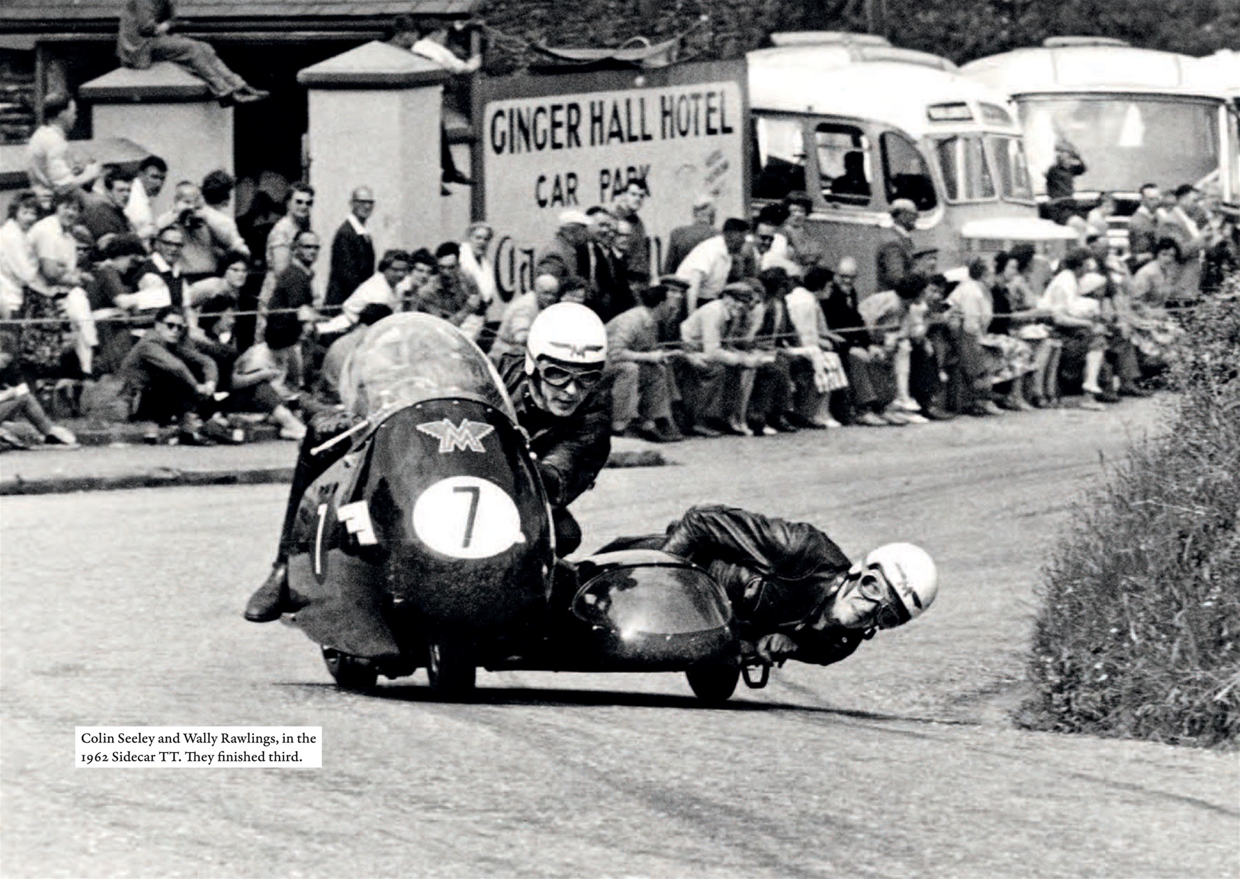 Mortons Books - COLIN SEELEY - THE MACHINES, THE MAGIC, THE MAN Back Issue