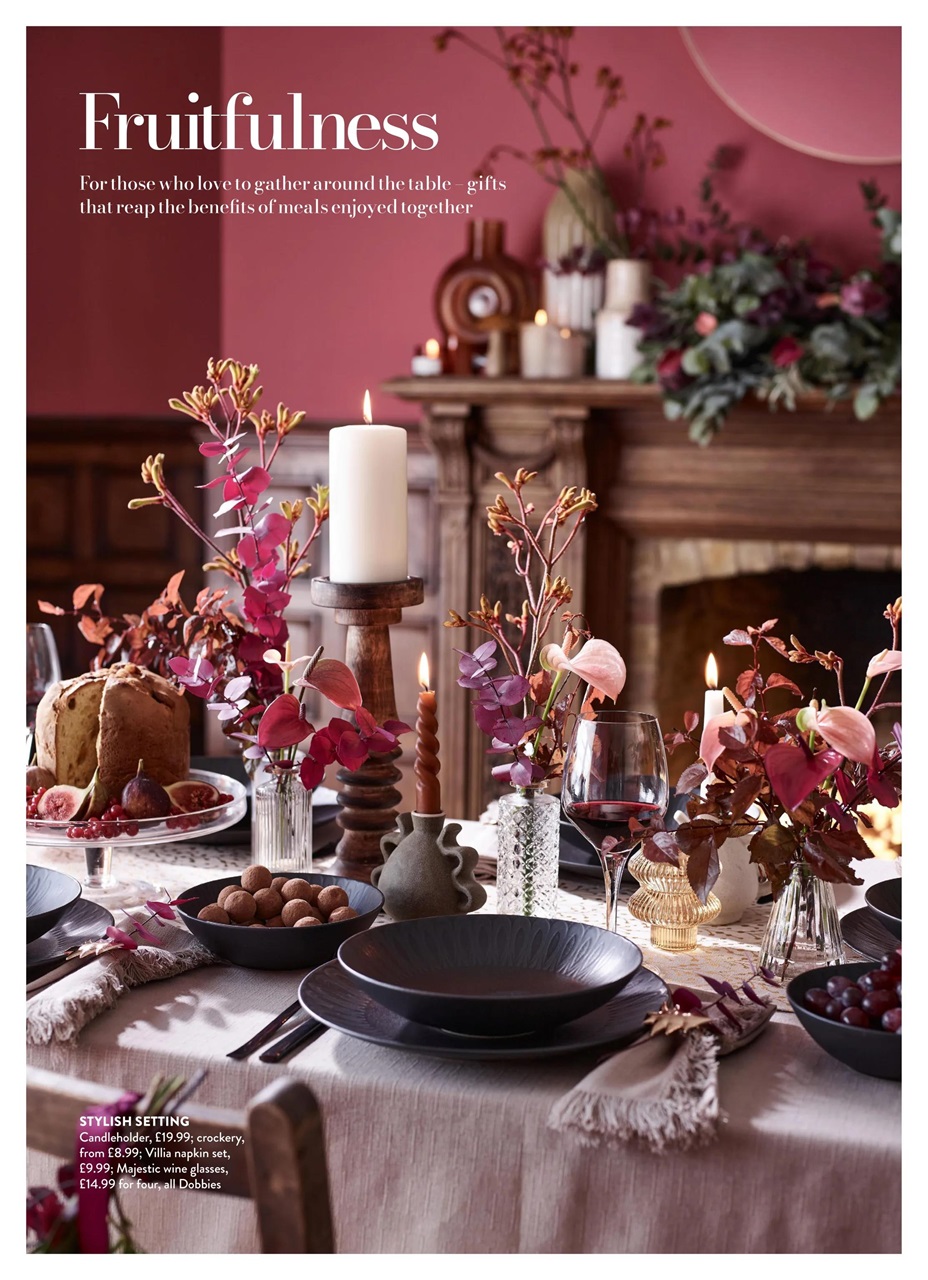 Country Homes & Interiors Magazine - December 2023 Back Issue